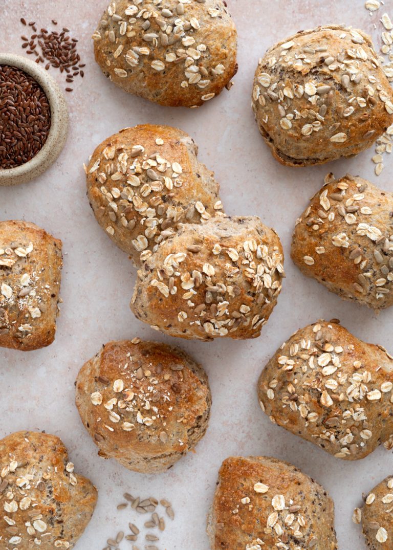 Grovboller - opskrift på lækre boller fyldt med fibre og fuldkorn