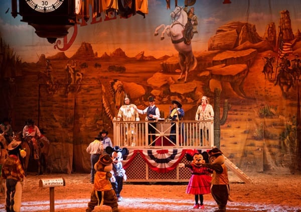 En magisk ferie i Disneyland Paris - Valdemarsro