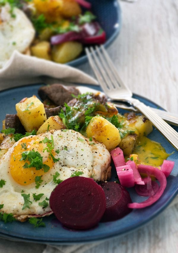 Biksemad med spejlæg - opskrift på den lækre biksemad i luksusudgave