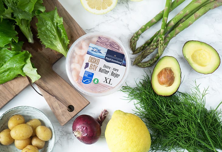 Rejesalat med dild og avocado - opskrift på en lækker salat med rejer