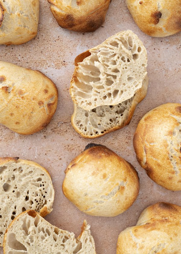 Surdejsboller uden gær - super god opskrift på boller med surdej