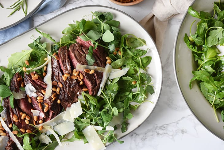 Tagliata Opskrift - lækker og nem italiensk tagliata med rucola og parmesan