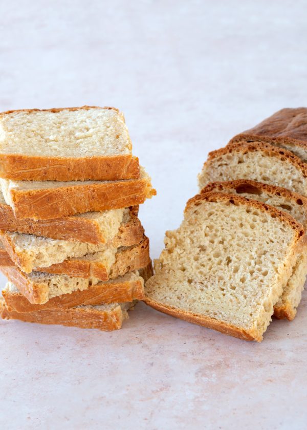 Toastbrød - opskrift på hjemmebagt lækkert groft toast brød