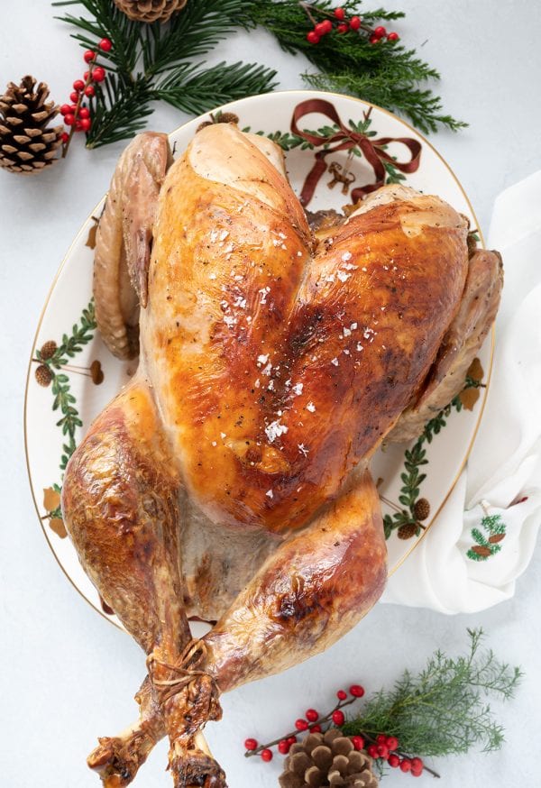 Farseret kalkun med saftigt kød og god sauce - opskrift