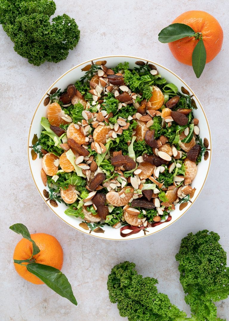 Salat med klementiner og mandler som er dejlig til jul